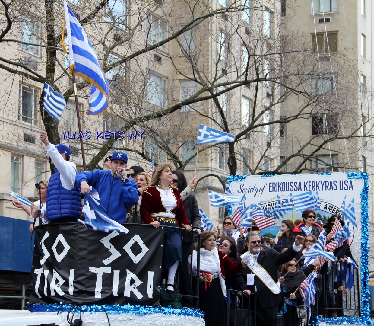 Η ΜΕΓΑΛΕΙΩΔΗΣ ΠΑΡΕΛΑΣΗ ΤΩΝ ΕΛΛΗΝΩΝ ΣΤΗ ΝΕΑ ΥΟΡΚΗ 2013. ΑΠΙΘΑΝΟ ...