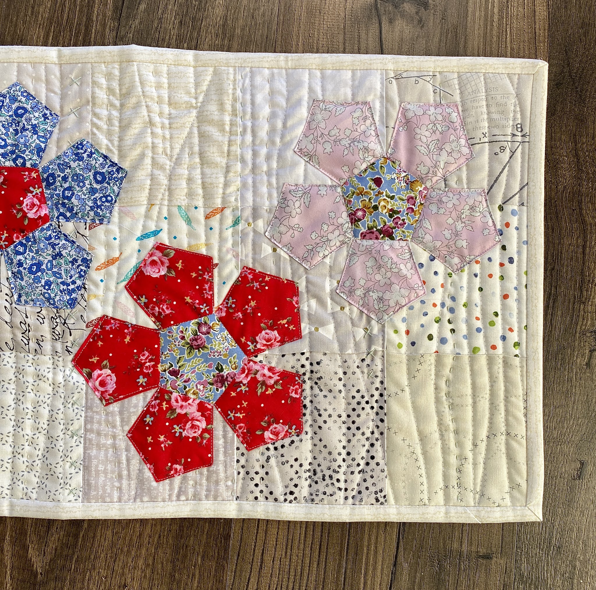 A Pentagon Flower Garden - Samelia's Mum