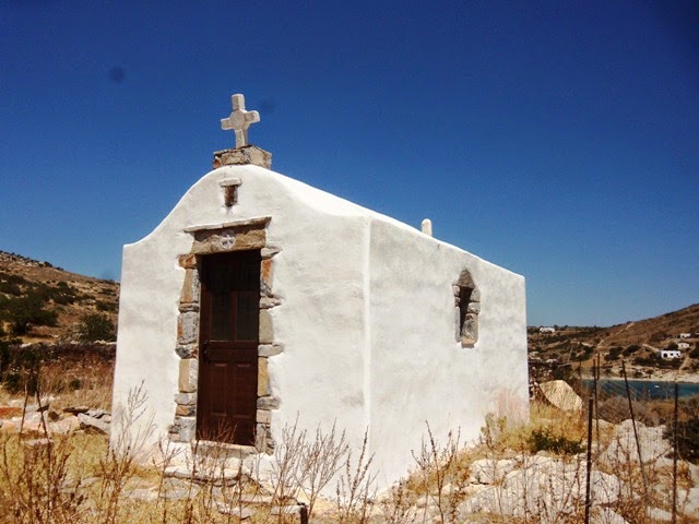 Naxos 365 : Οι 73 εκκλησίες της Απειράνθου