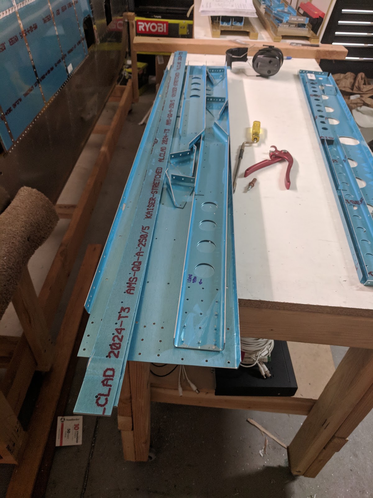 Damazio family's RV-10 project: Mid-fuselage bulkhead fabrication ...