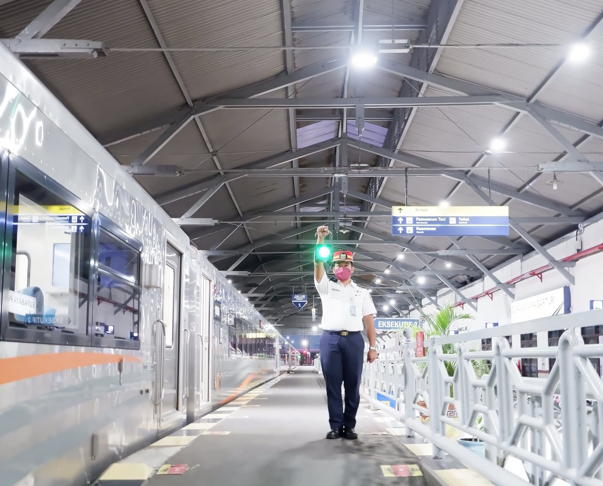 Mengenal Tugas Insan Transportasi | utie adnu