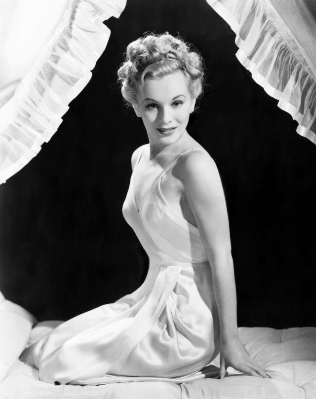 Beautiful Portraits of Eva Gabor in the 1940s and ’50s ~ Vintage Everyday