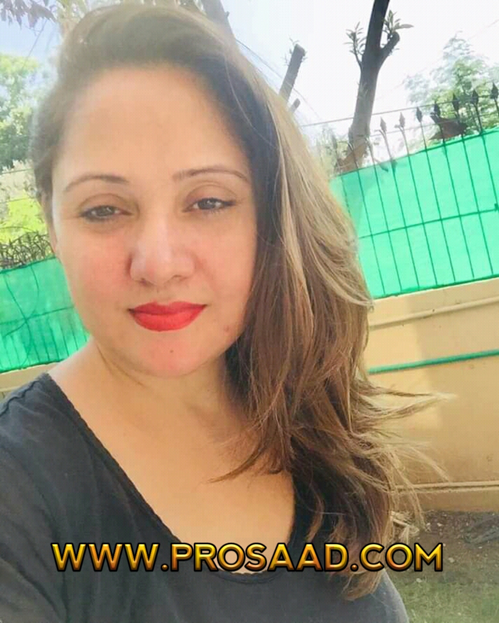 Gharida Farooqi Age Husband Twitter and Full Biography