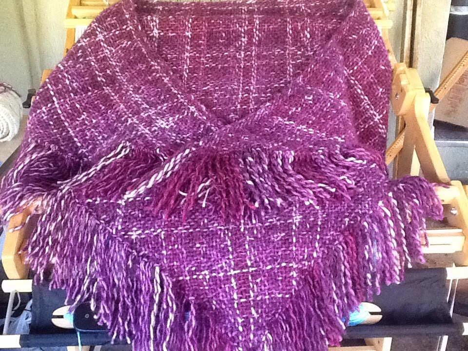 weave-a-long: Tri Loom/Pin Loom