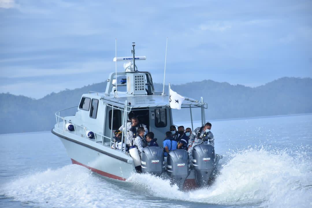 DEFENSE STUDIES: Multi Purpose Boat Delivered to the RMN