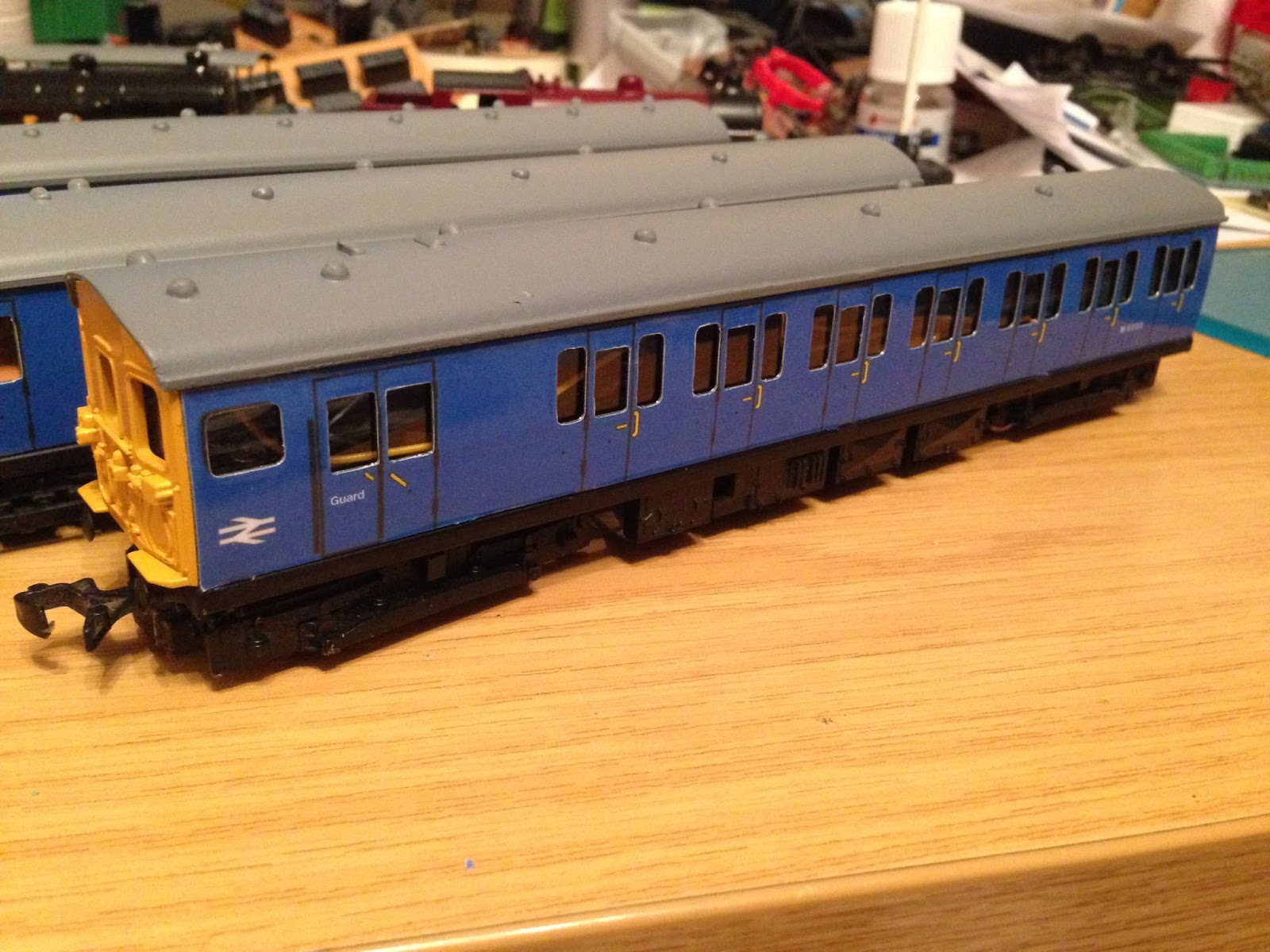 Hornby Dublo 3 Rail: Blue EMU - Part Three