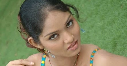 Deepa Chari Navel Show | South Indian Navels