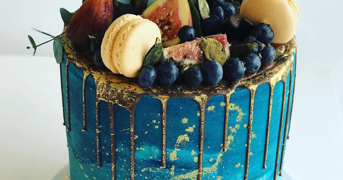 Blue and gold drip cake - R980