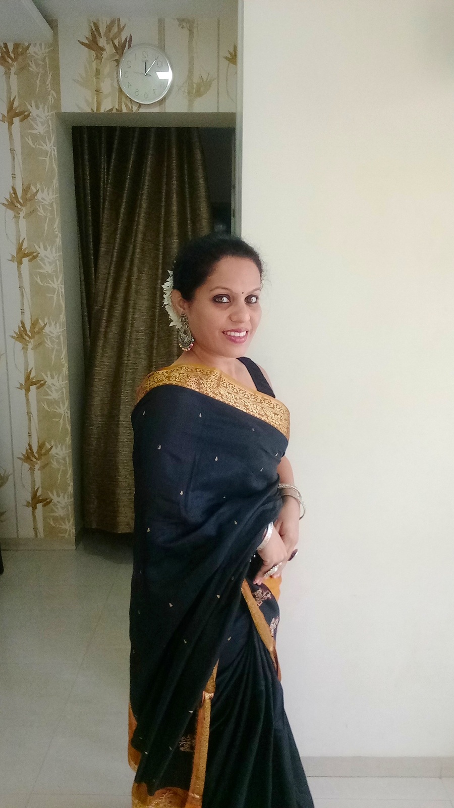 Shwet: Traditional Attire!!