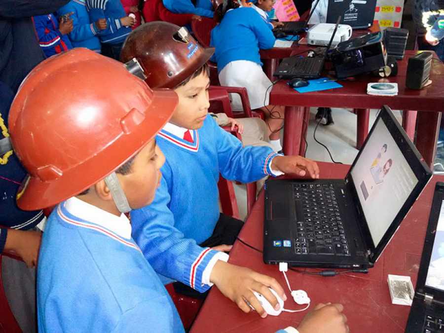TICs EN LA EDUCACIÓN BOLIVIANA