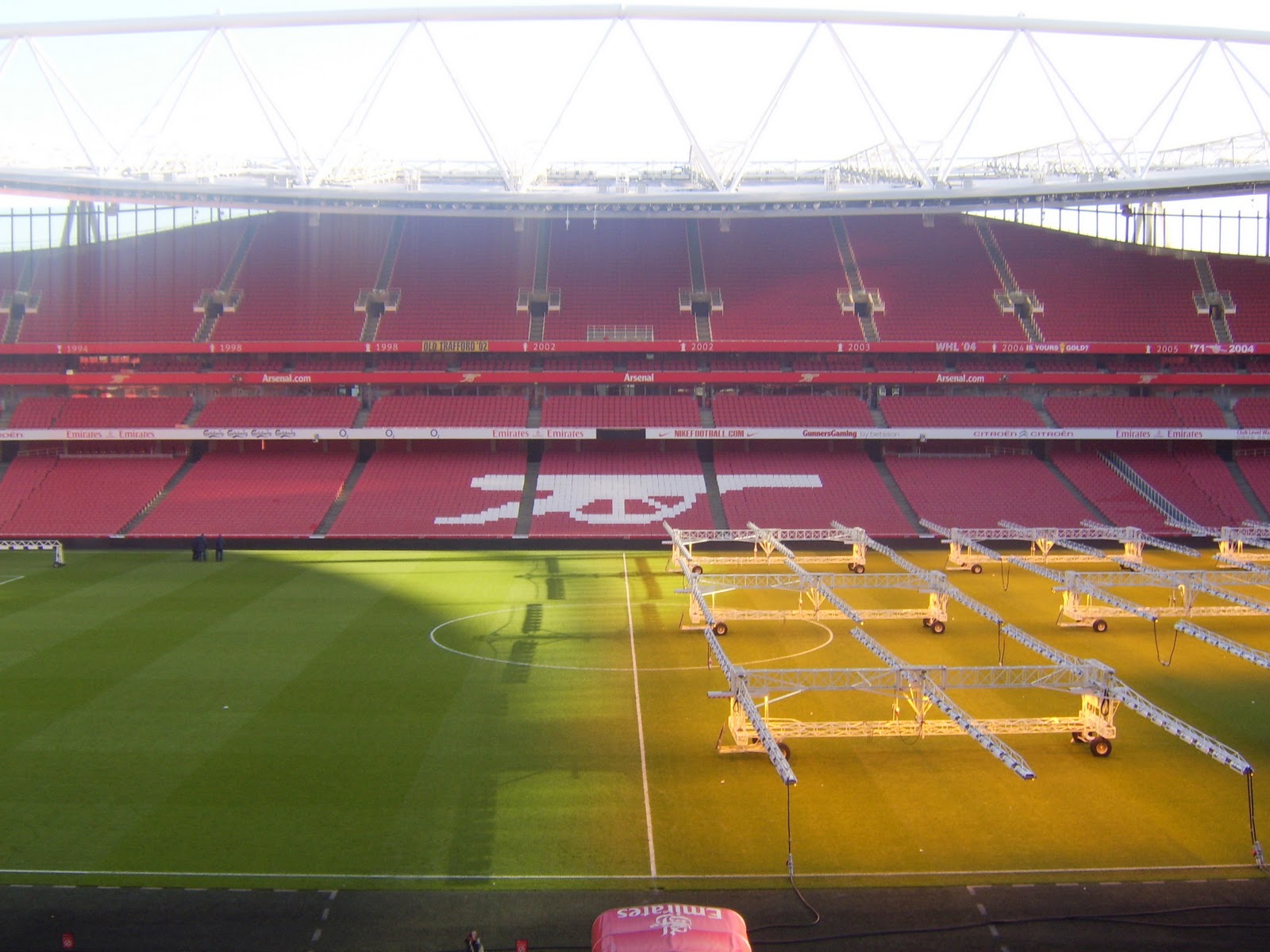 Hopping all over the World: Arsenal from 2016