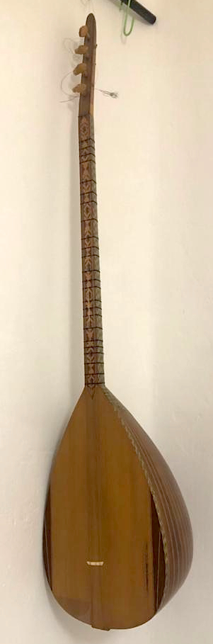 Divan Saz Turco, (Baglama), (Laúd de mastil largo)