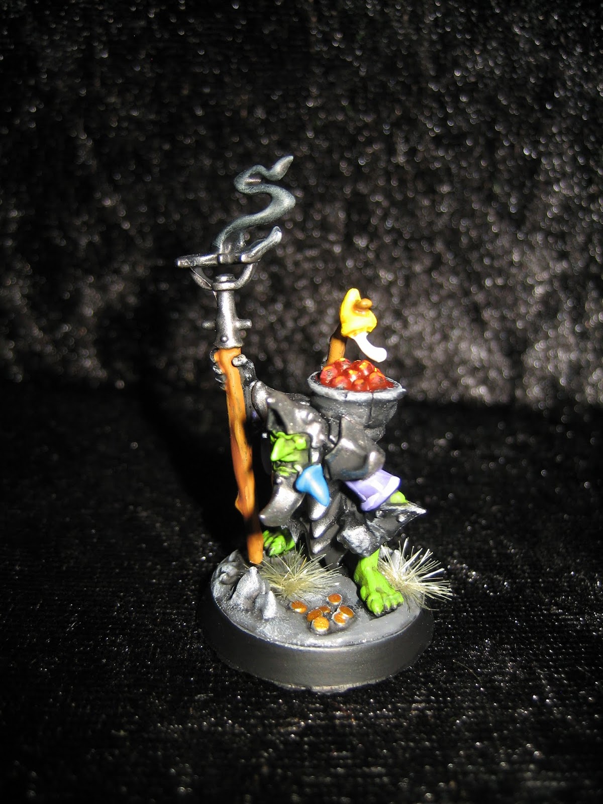 Making miniatures with Mario: Moon-Clan : Night-Goblins : Gloomspite ...
