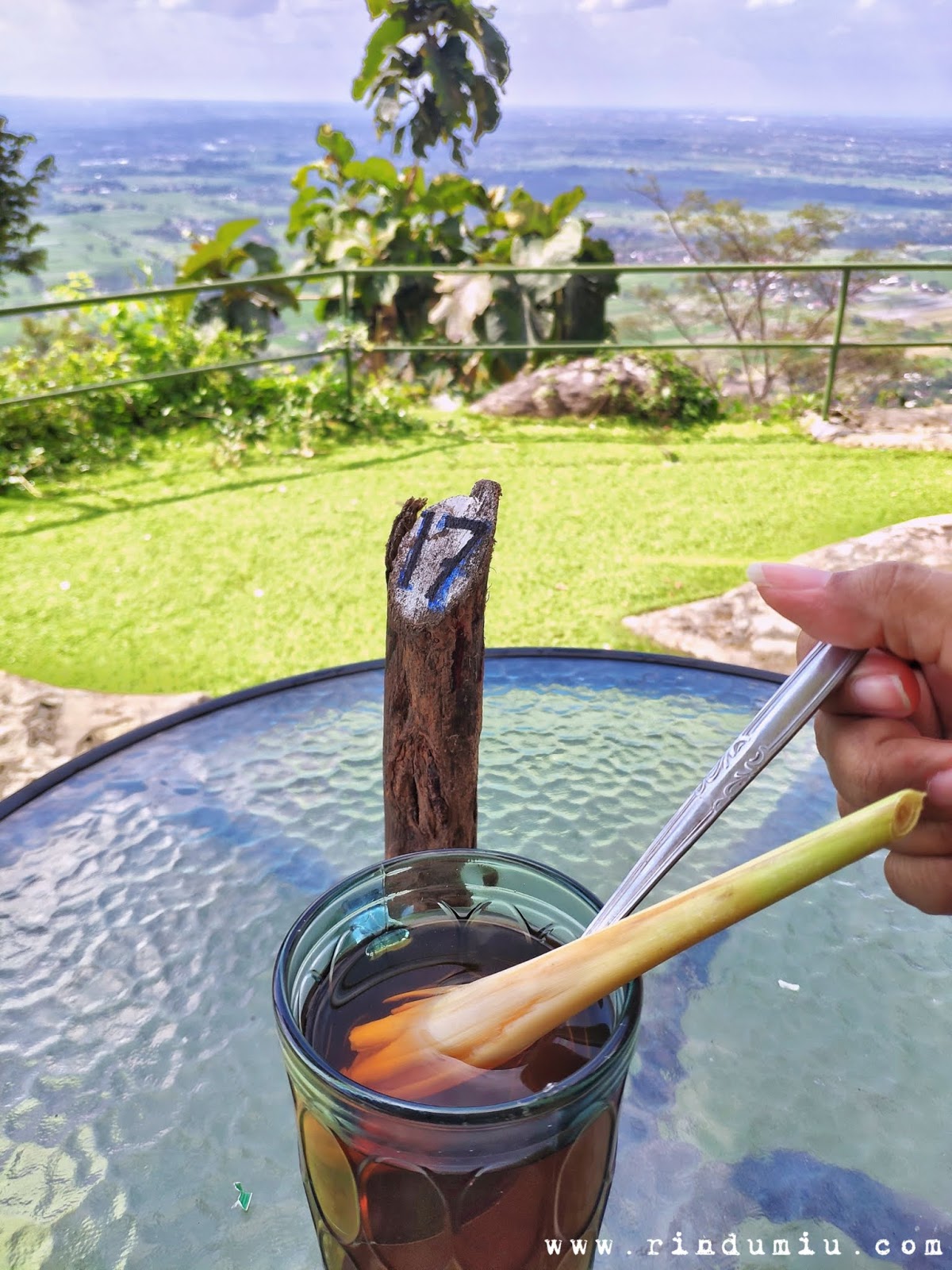Herbal Drinks to Try at Watu Langit in Jogja - Rindumiu