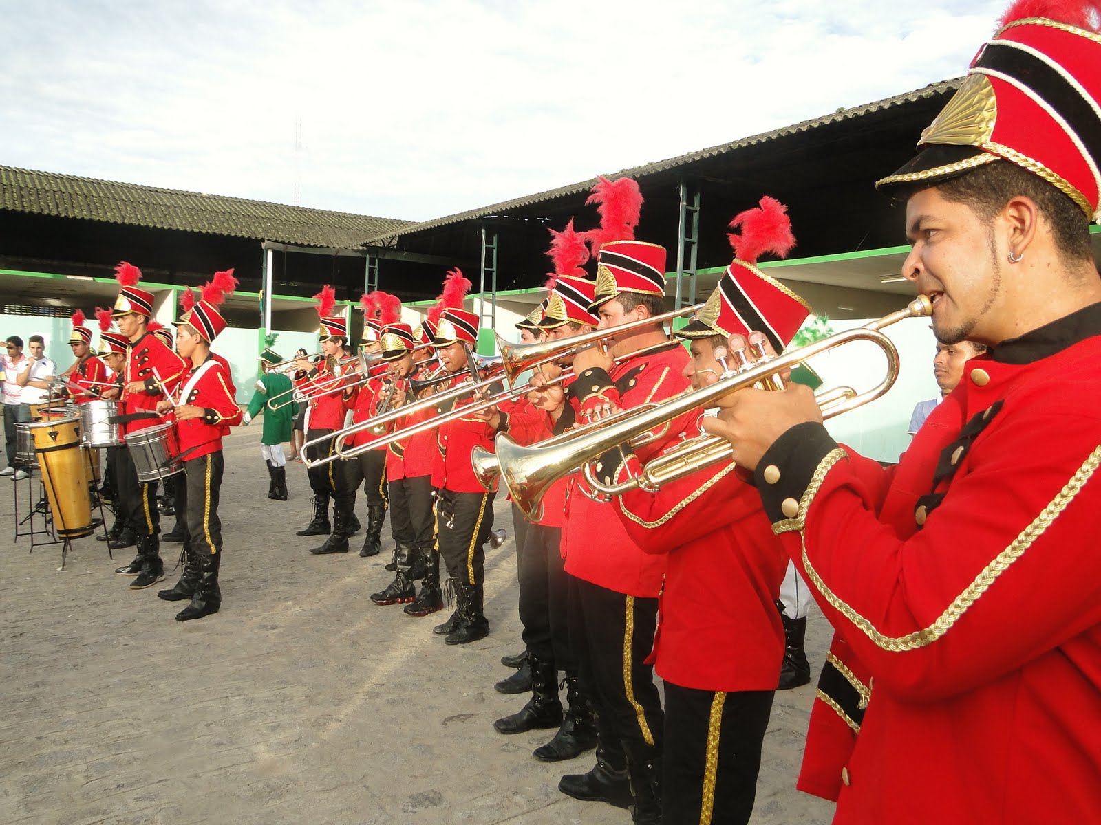 MUNDO DOWNLIRA: HISTÓRICO ATUALIZADO DA BANDA FANFARRA PEDRO CARNAÚBA