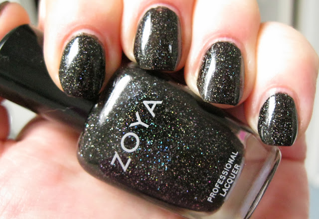 Lacquer Slacker Liz: A Bevy of Zoya Swatches (picture heavy)