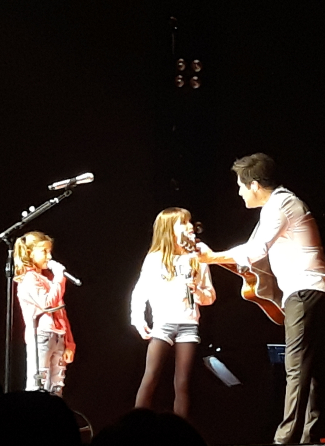 AGBNews - Rosely Rodrigues: Daniel lota o Tom Brasil ao apresentar o ...