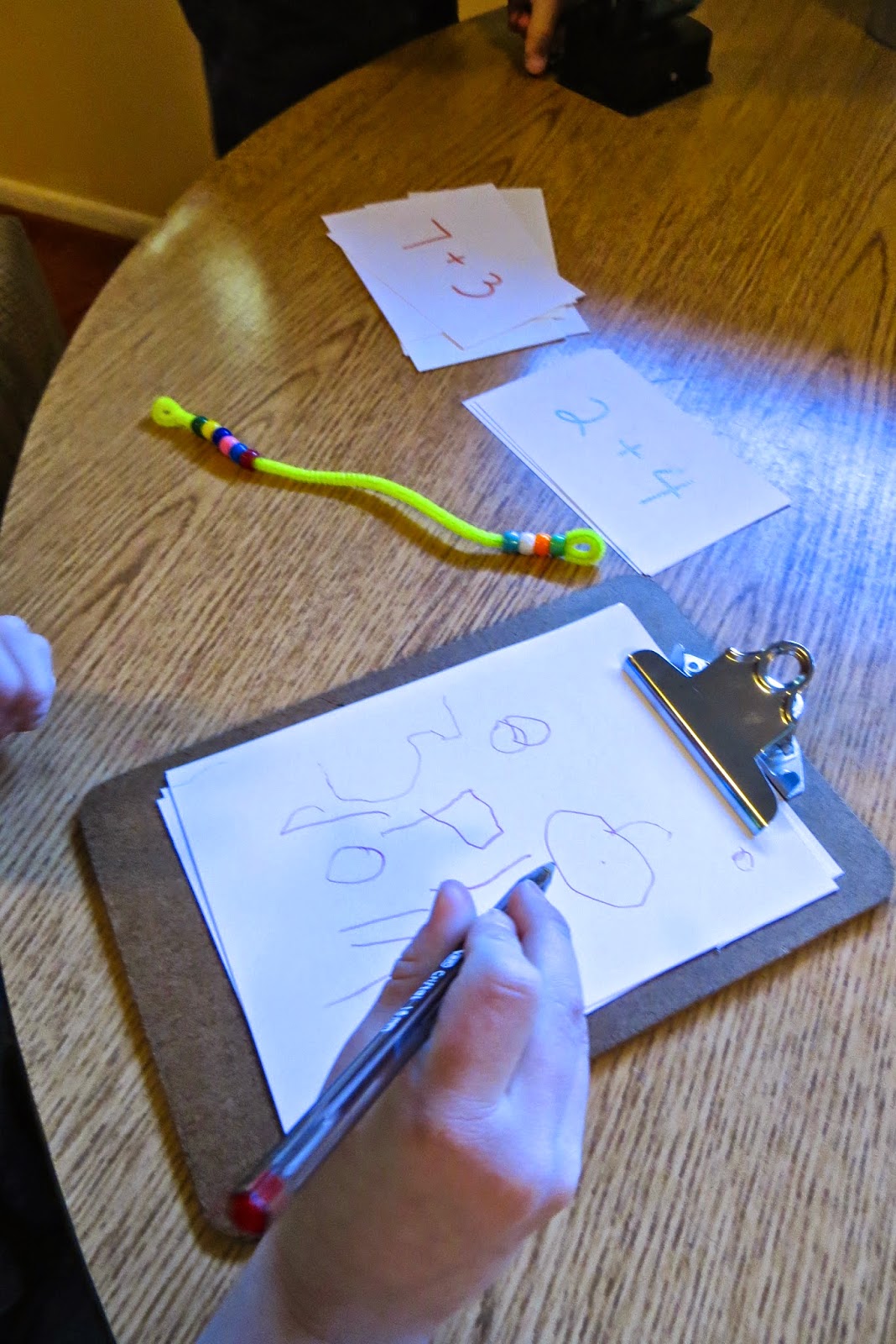 Ms. Sara's Preschool Blog: Learning Station - Pipe Cleaner Addition