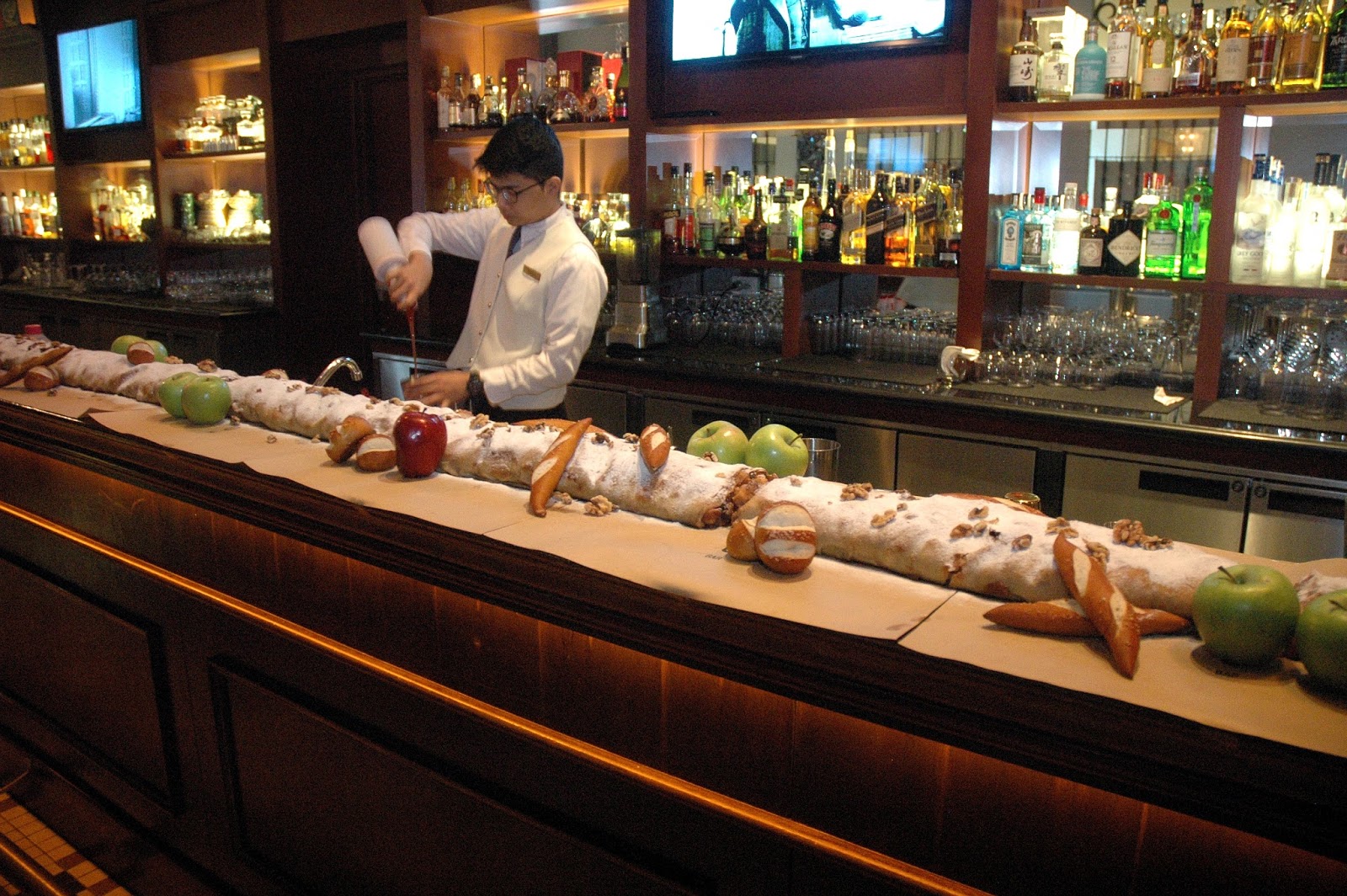 DUDE FOR FOOD: Pork Knuckles, Sausages, Apple Strudel and Beer. It's ...