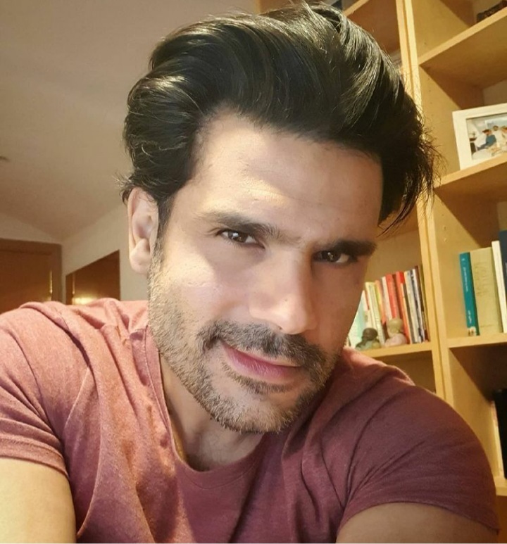 Mis queridos guapos: José Sedek como nunca lo habíamos visto