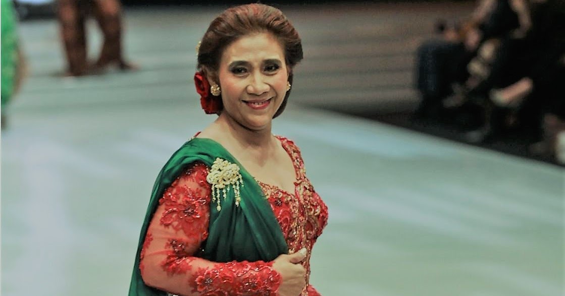 Biografi Singkat Susi Pudjiastuti