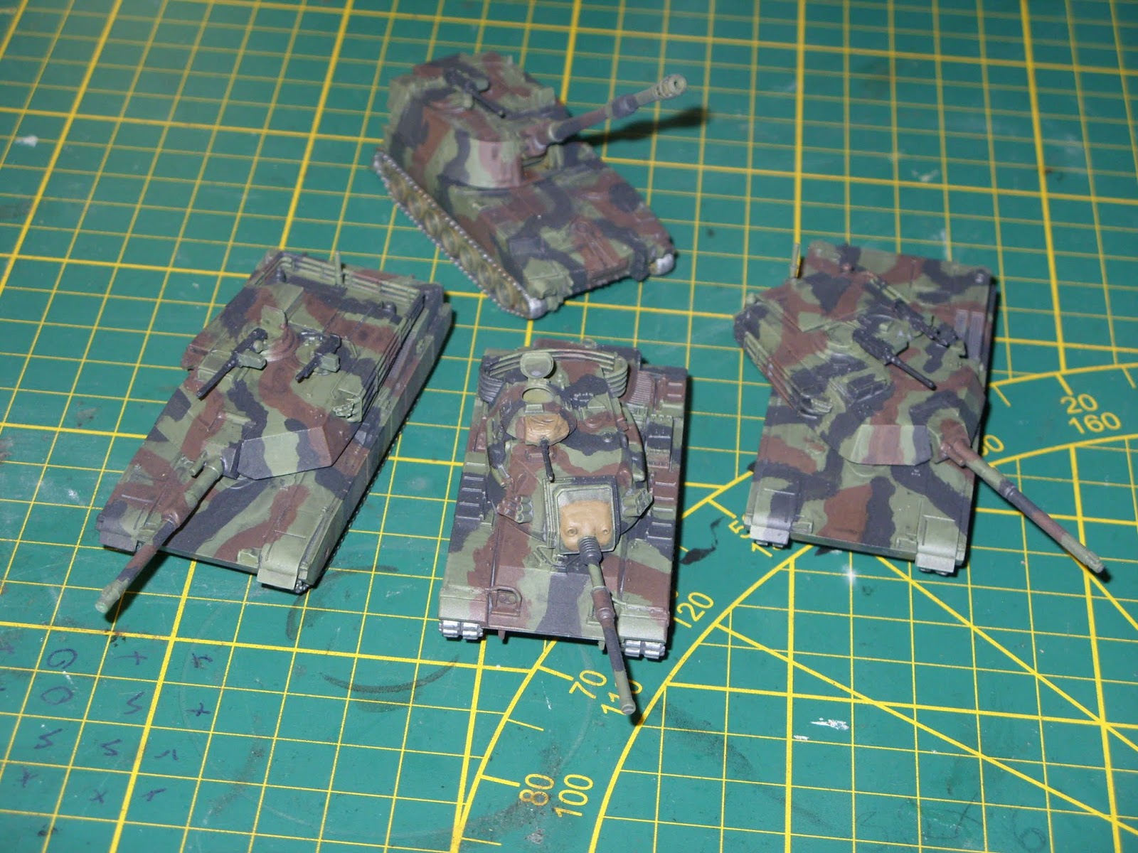 WORLD WAR 2 MODELZONE: TANKS The Modern Age: Let's Start A War ! The ...