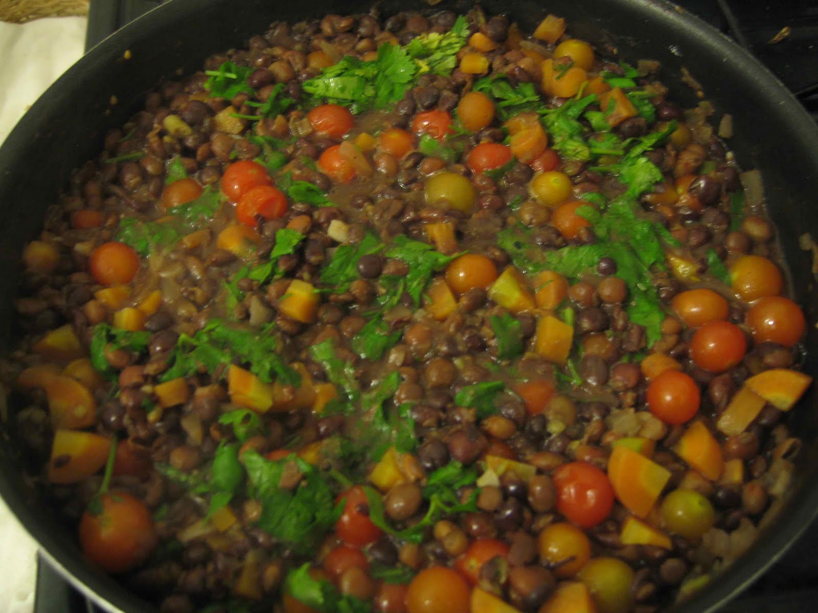 weird vegetables: Feijão Guandu: or Pigeon Peas, aka the Biological Plow!