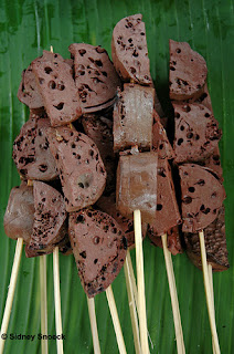 Life in the Philippines: Isaw, Adidas at iba pa...