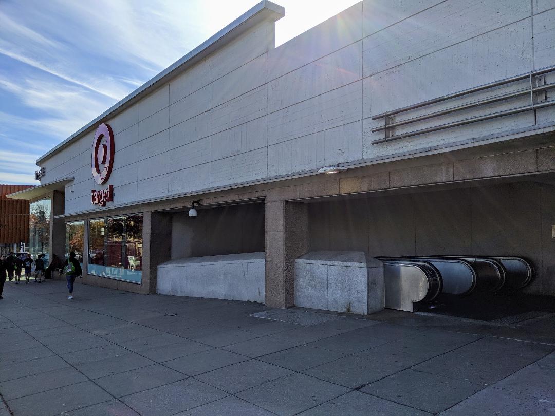 Robert Dyer @ Bethesda Row: Tenleytown Target opens to huge crowds (Photos)
