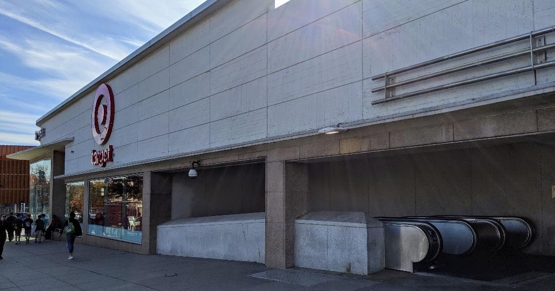 Robert Dyer @ Bethesda Row: Tenleytown Target opens to huge crowds (Photos)