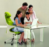 直接在工作椅上放鬆，疲勞不累積|經理人