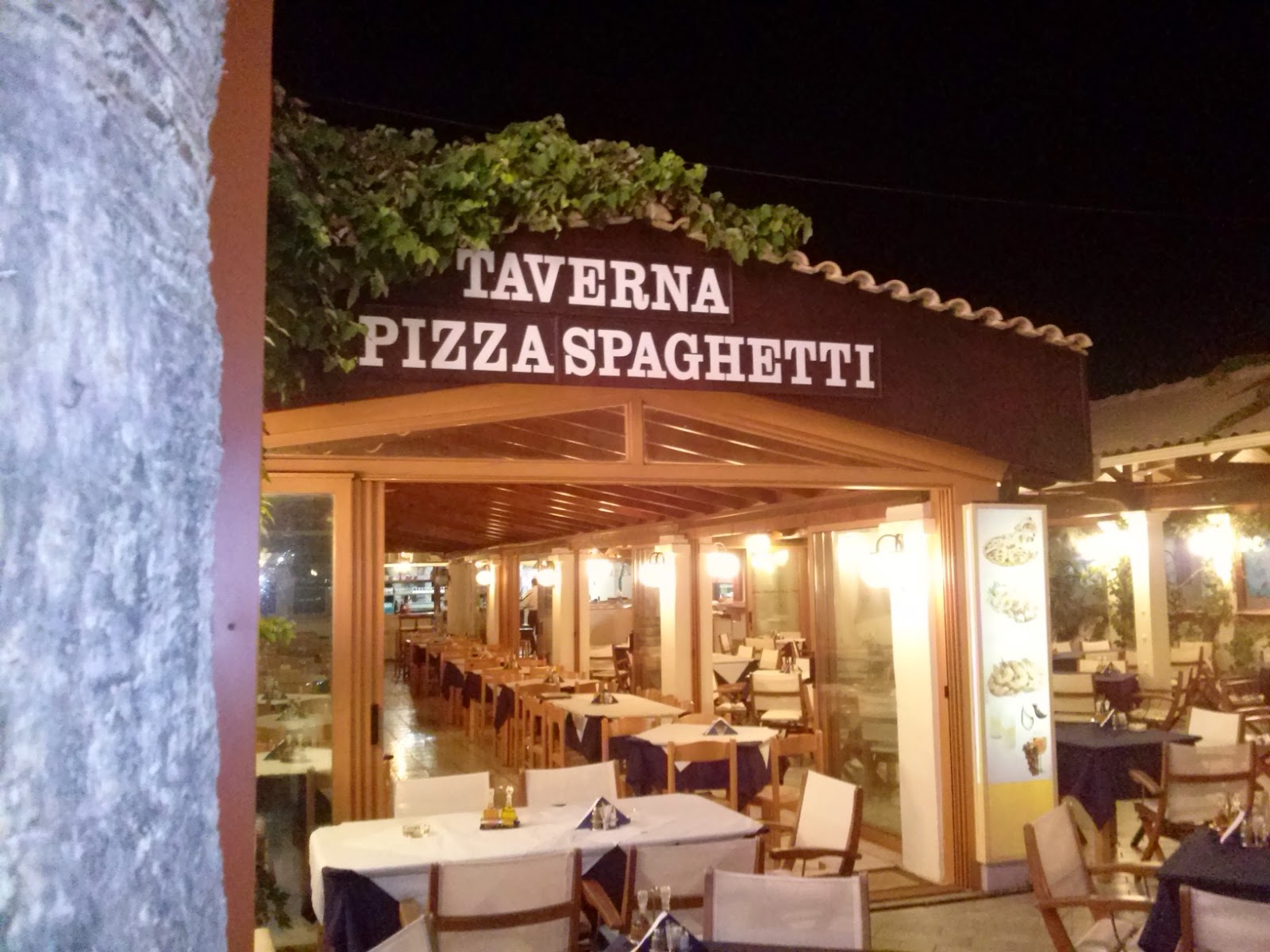 GTW W PODRÓŻY Grecja KORFU Taverna Pizza Spaghetti