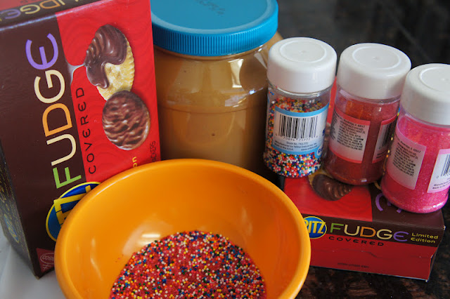 Trendy TreeHouse: Peanut Butter Cracker Treats