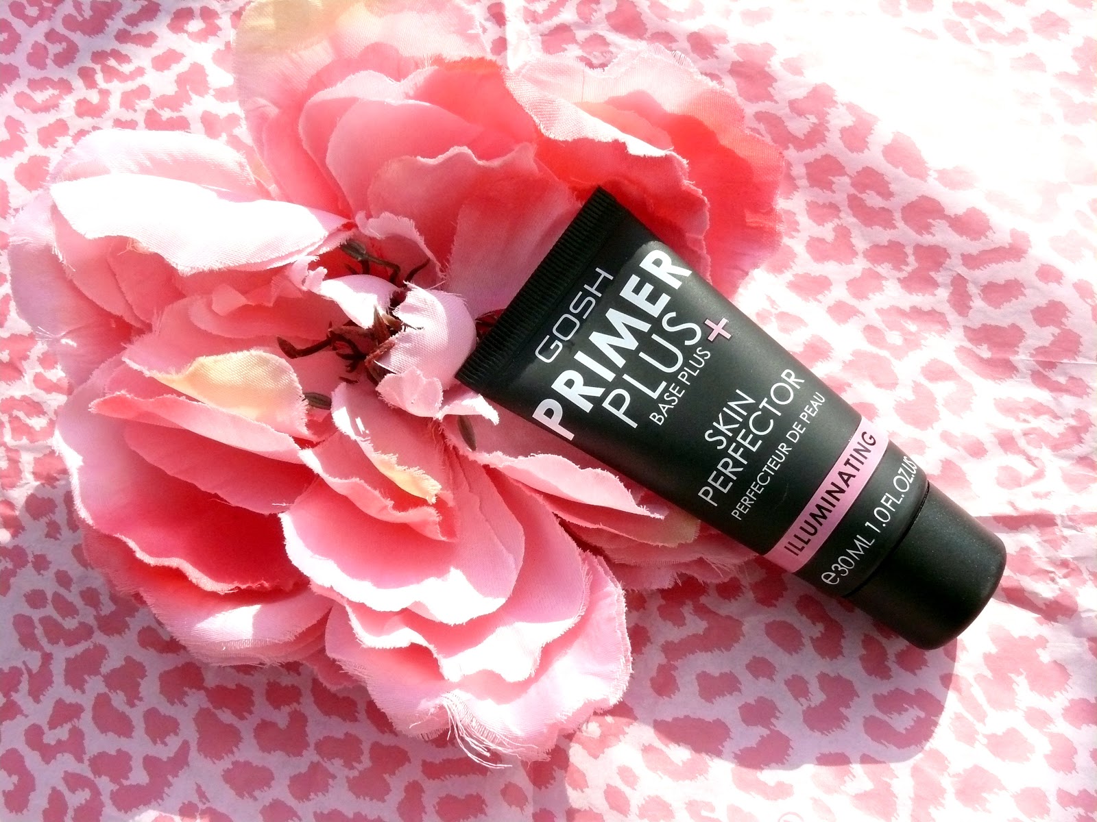 Gosh Primer Plus Skin Perfector Illuminating - Rozświetlająca baza pod ...