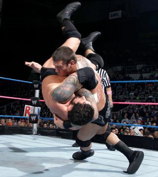 WWE In live!!!!: RANDY ORTON vs WADE BARRETT
