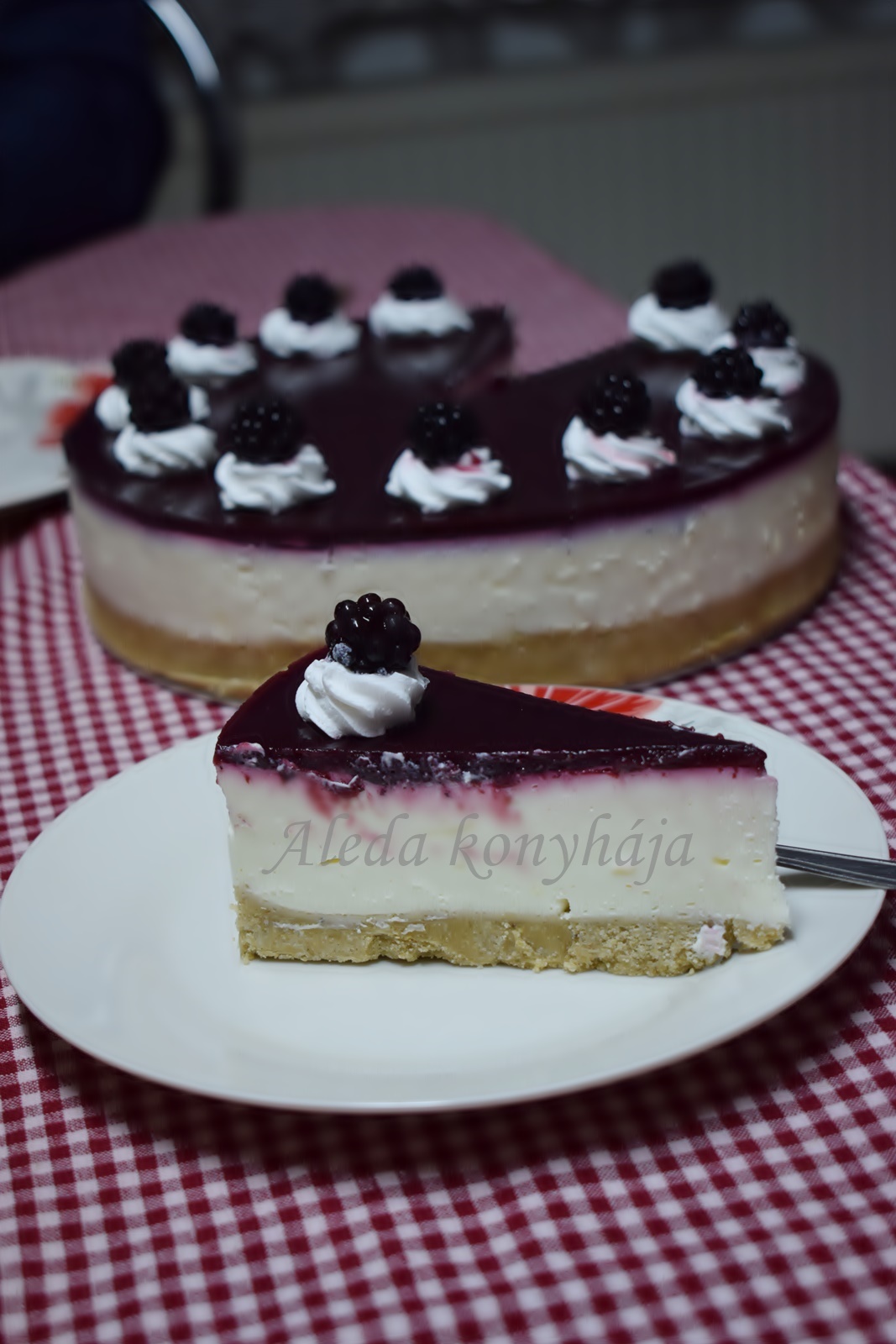 Aleda konyhája: Szedres sajttorta - Tort cheesecake cu mure