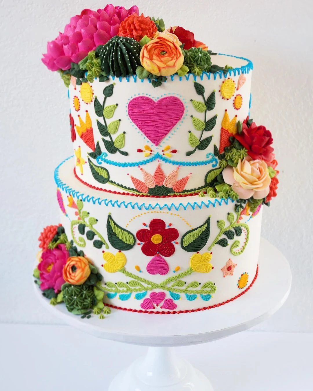 Amazing embroidery buttercream cakes by cake artist Leslie Vigil ...