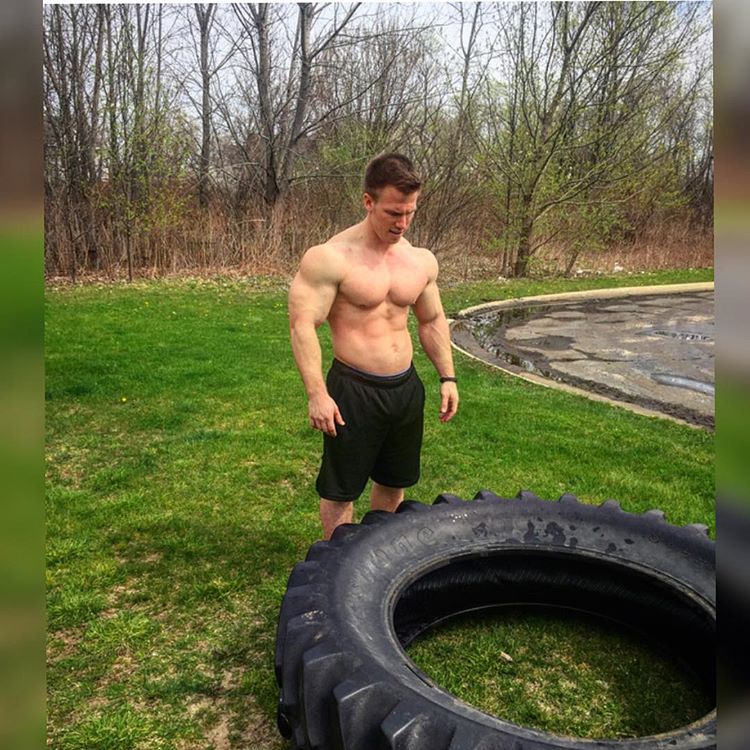 the beauty of male muscle: Kyle (2/3)