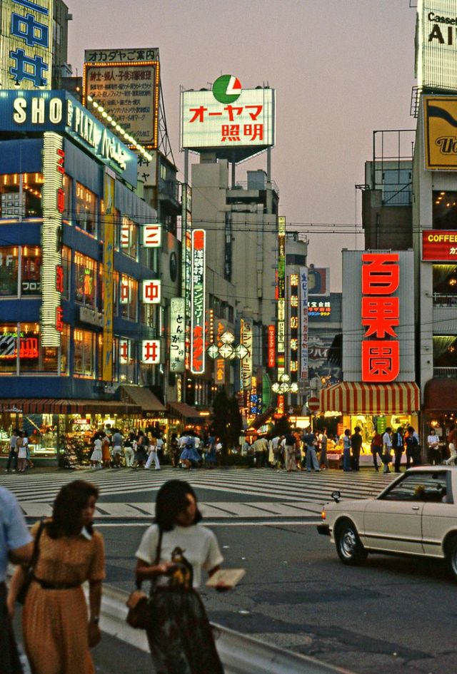 Momentos del Pasado: Las calles de Tokio a principios de los 80
