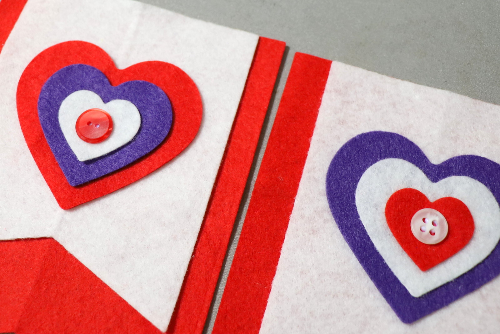 Just Let Me Quilt: Nested Hearts In A Valentine Banner
