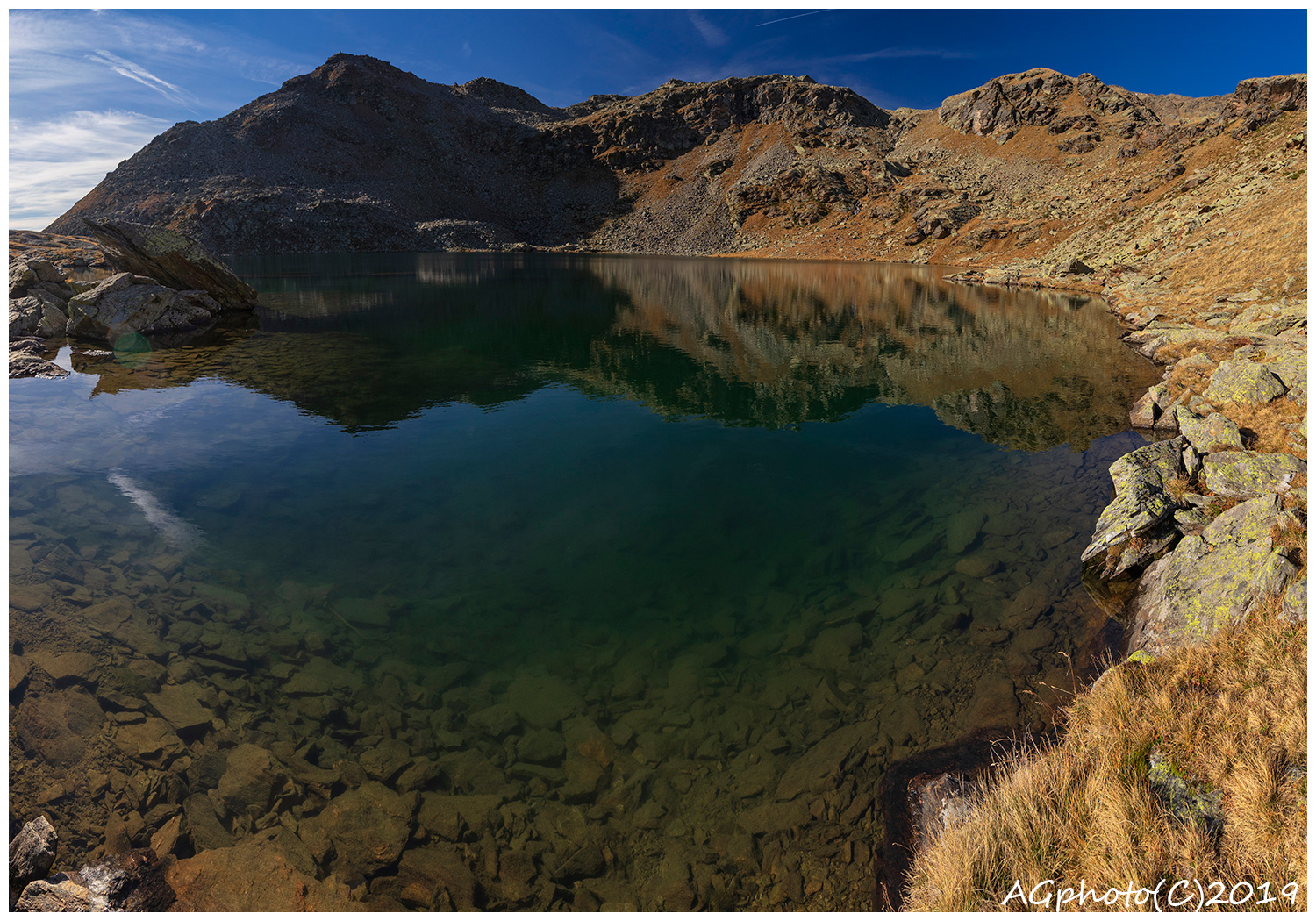 Mai Zeder: Lago Corvo