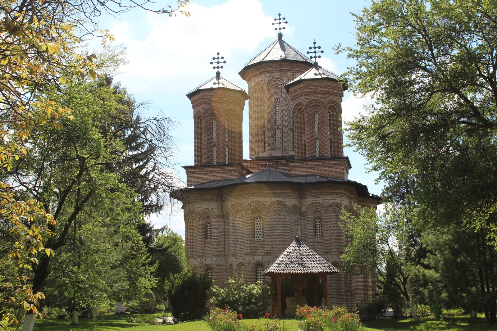 Paren el mundo que me subo: SNAGOV-LA TUMBA DE DRACULA