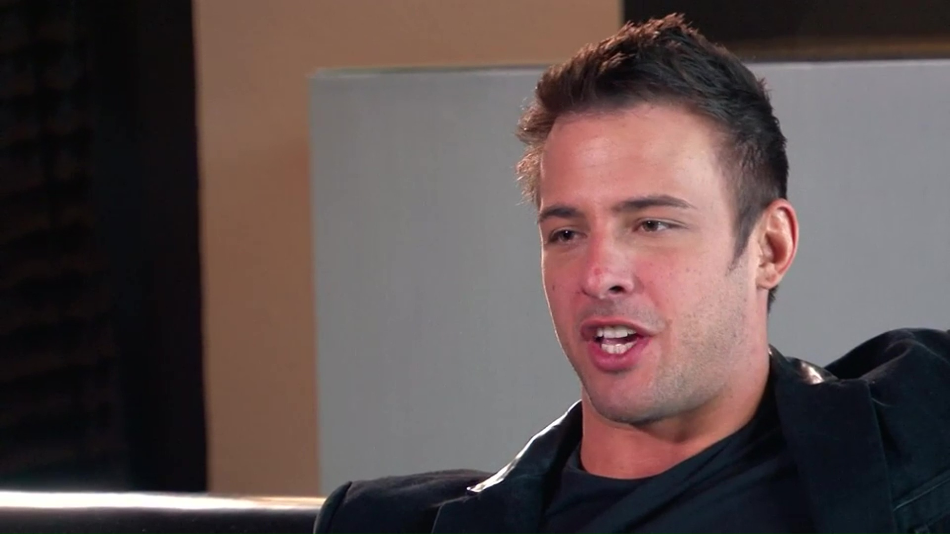 ausCAPS: Nick Hawk nude in Gigolos 1-04 "Three Gigolos and a Baby"