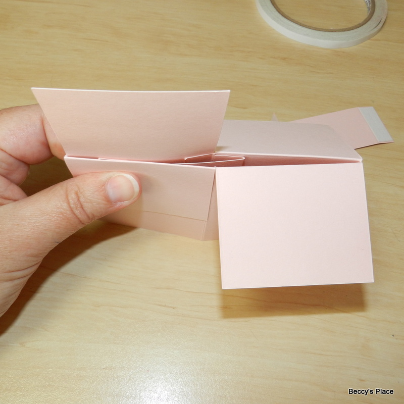 Beccy's Place: Tutorial - Card in a Box