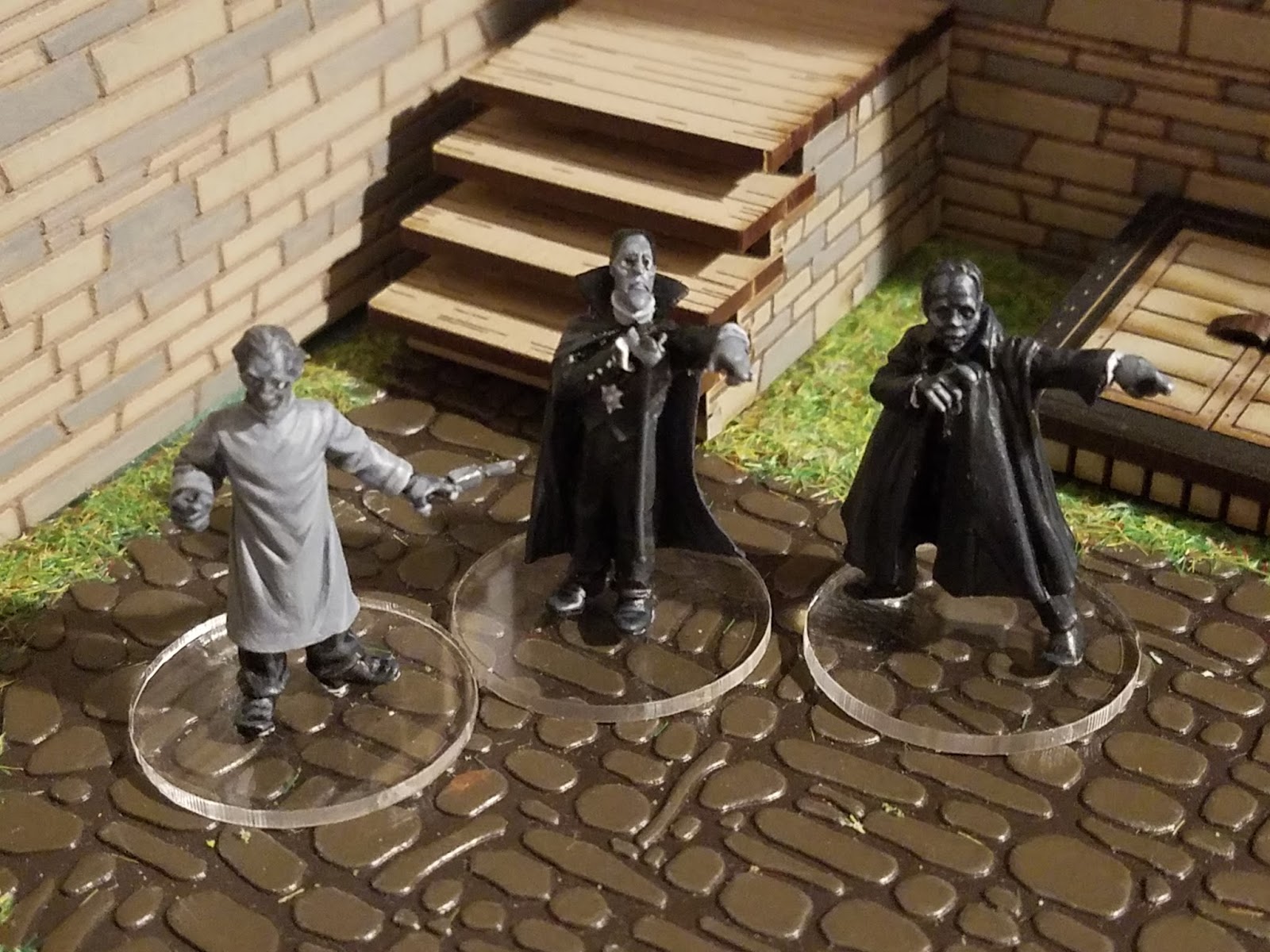 Back To The Tabletop: Studio Miniatures Classic Monster Figures