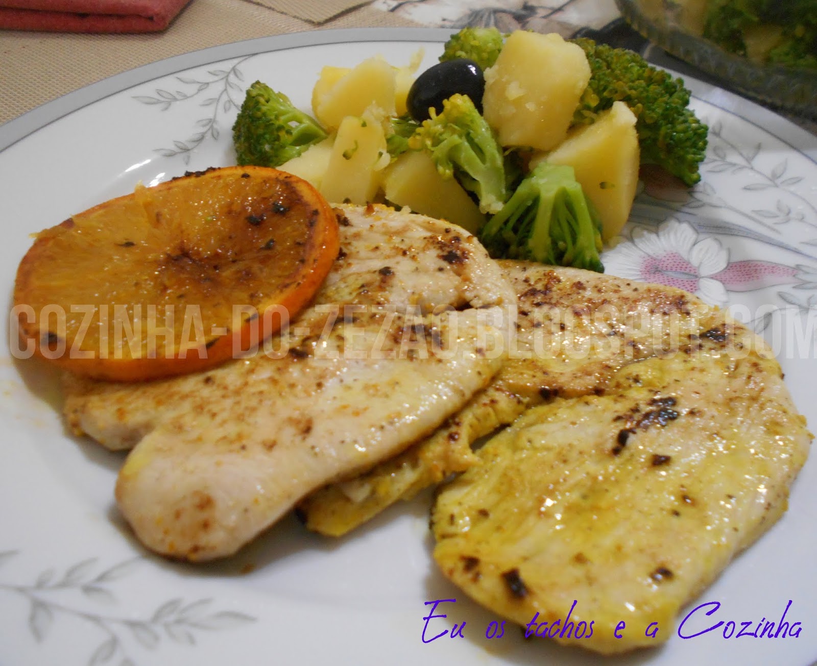 Filetes de peru com laranja e mostarda