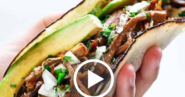 Slow Cooker Barbacoa Short Rib Tacos