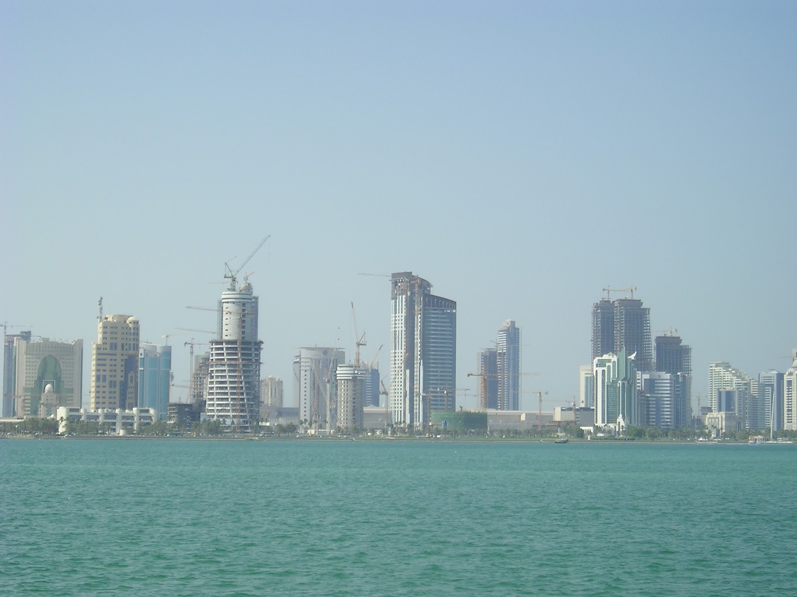 Skeptic in Qatar: Doha Skyline 2006