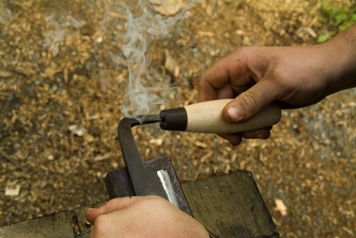 Sean Hellman: How to handle a drawknife and other tanged tools