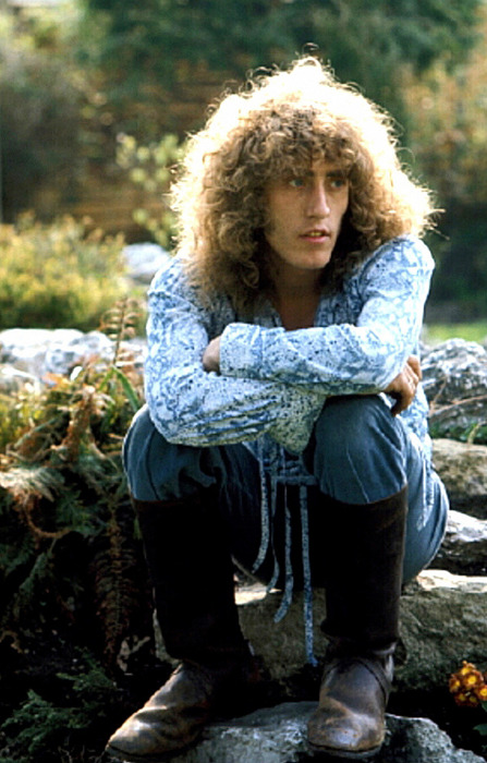 * A Young Vintage Wholigan *: Roger Daltrey at Holmshurst Manor
